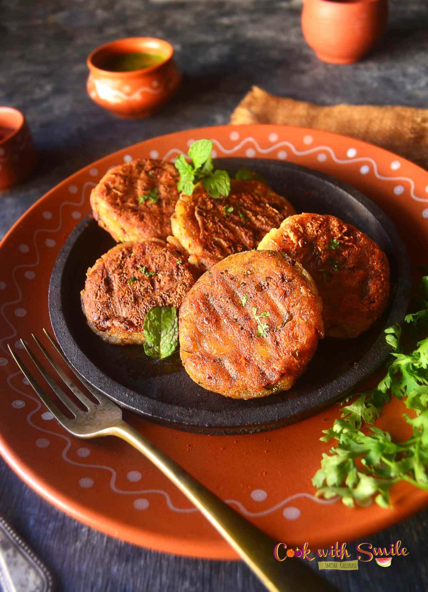 ALOO TIKKI RECIPE | CRISPY POTATO PATTIES - Cook with Smile