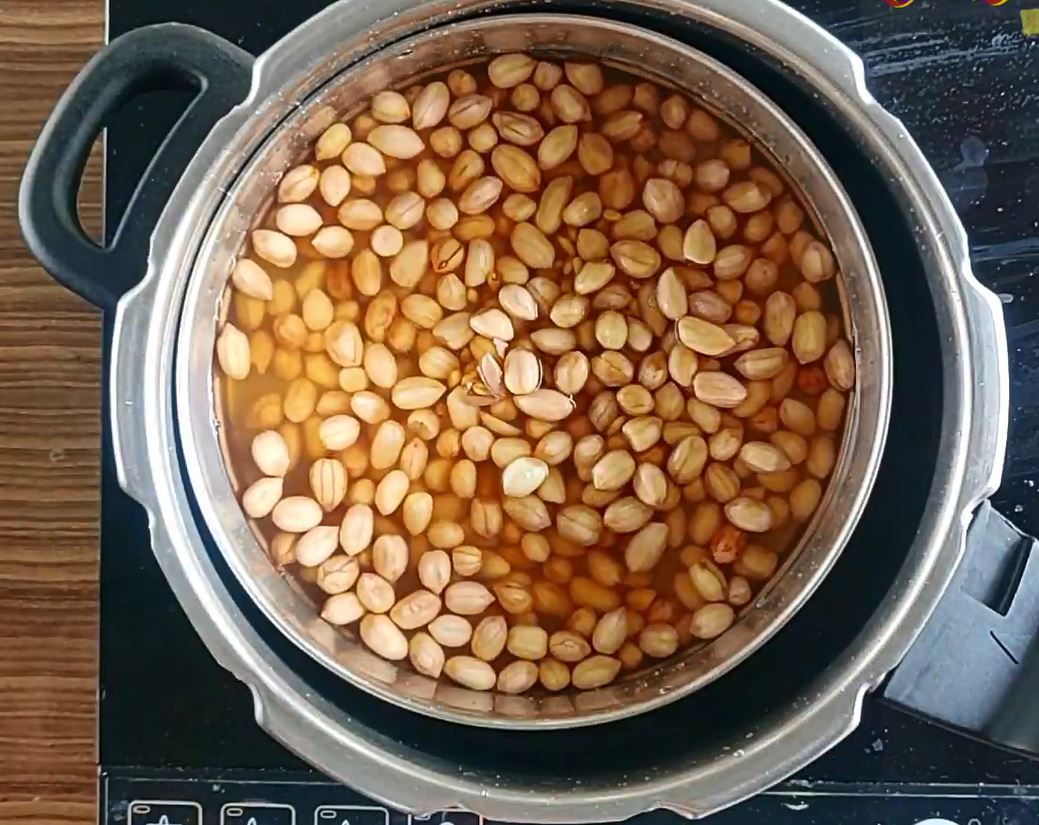 PEANUT SUNDAL RECIPE | KADLEKAYI USLI | VERKADALAI SUNDAL - Cook with Smile