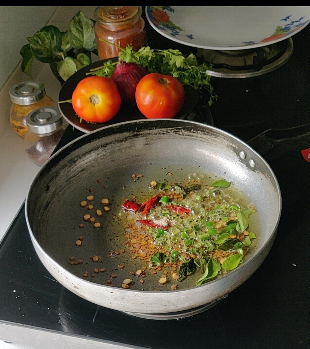 TOMATO EERULLI GOJJU | TOMATO GOJJU RECIPE | TOMATO ONION CURRY - Cook ...