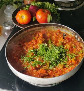 TOMATO EERULLI GOJJU | TOMATO GOJJU RECIPE | TOMATO ONION CURRY - Cook ...