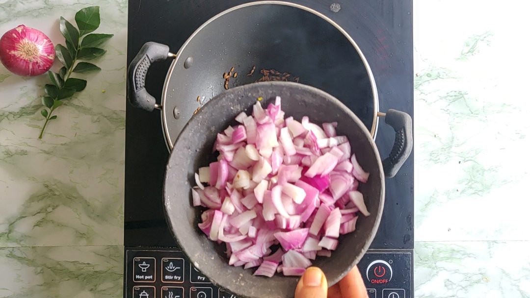 EERULLI TAMBLI / ONION TAMBULI RECIPE - Cook with Smile