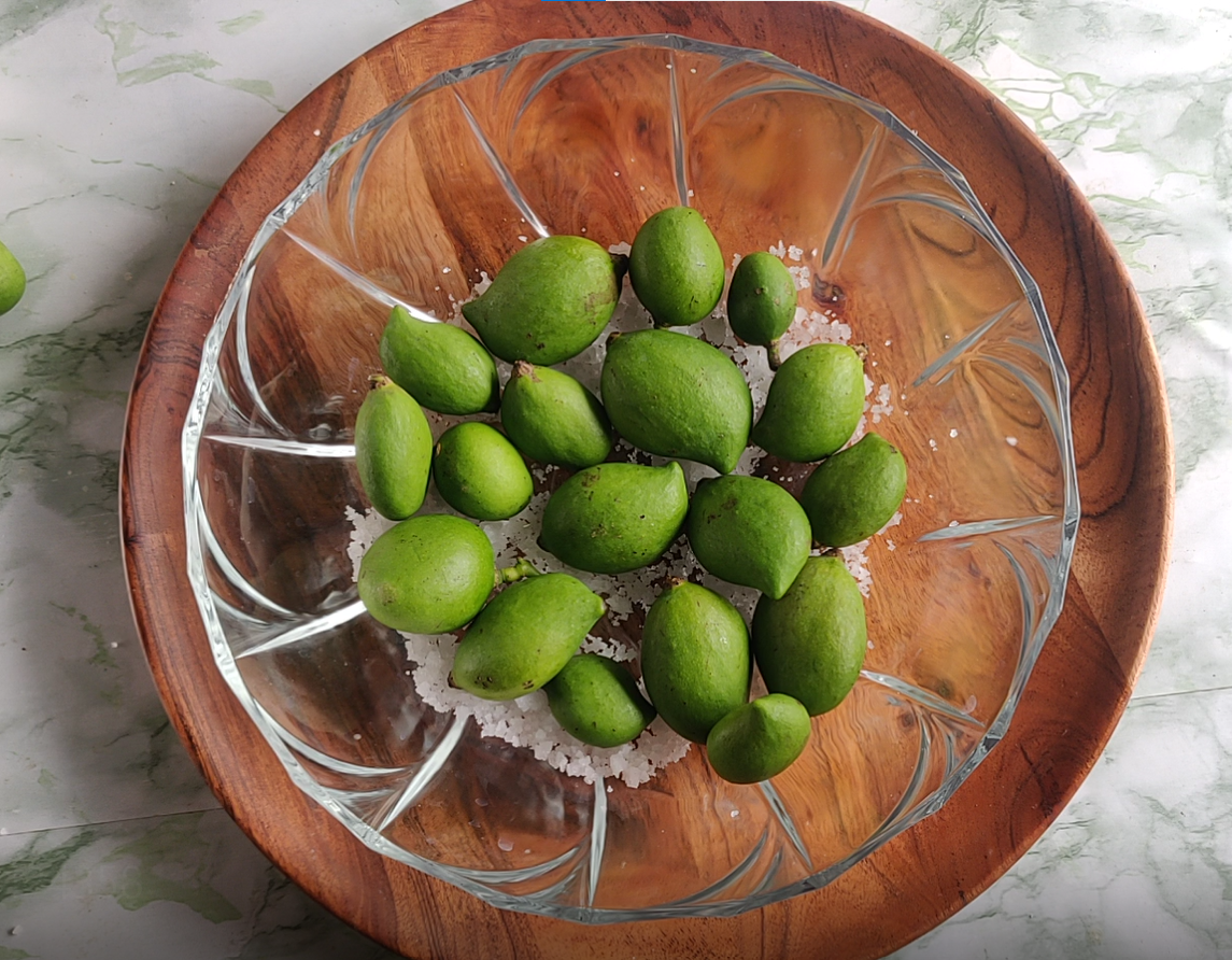 Mavina Midi Uppinakayi | Tender mango pickle | Mavinakayi uppinakayi ...